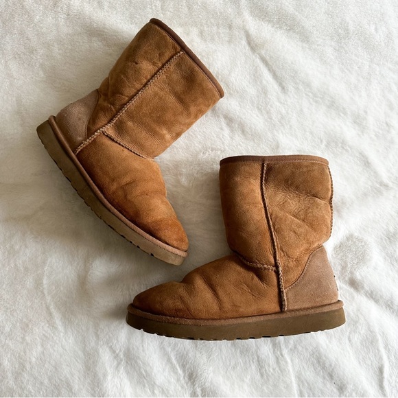 UGG | Shoes | Ugg Classic Short Boots Chestnut Womens Size 7 | Poshmark